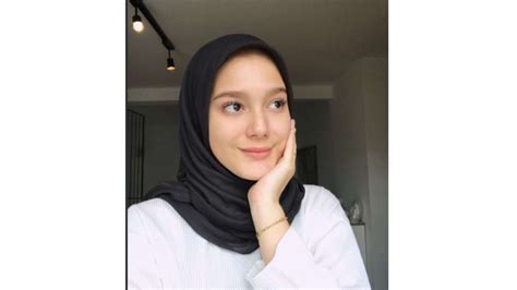 Foto 6 Fakta Yasmine Ow Calon Istri Aditya Zoni Keturunan Jerman