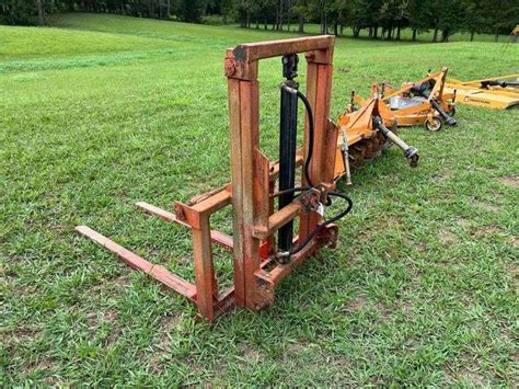 Round Bale Stacker 3 Pt Hitch Potts Brothers Land And Auction