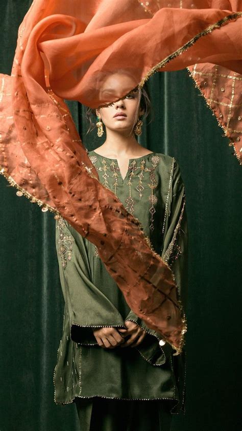 Pin By Sabahat On Dresses Pakistani Outfits Fashion Dresss