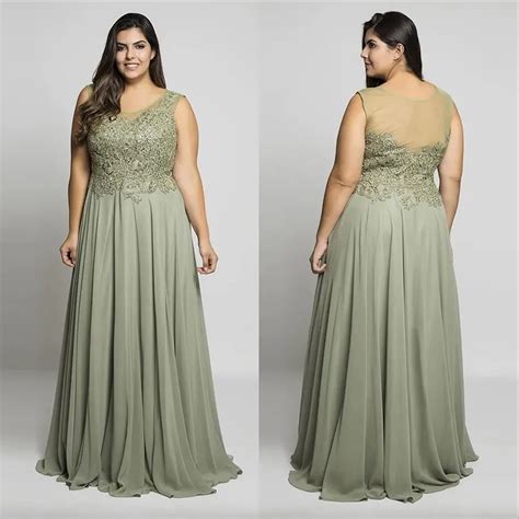Plus Size Lace Plus Size Prom Dresses With Sheer Scoop Neckline