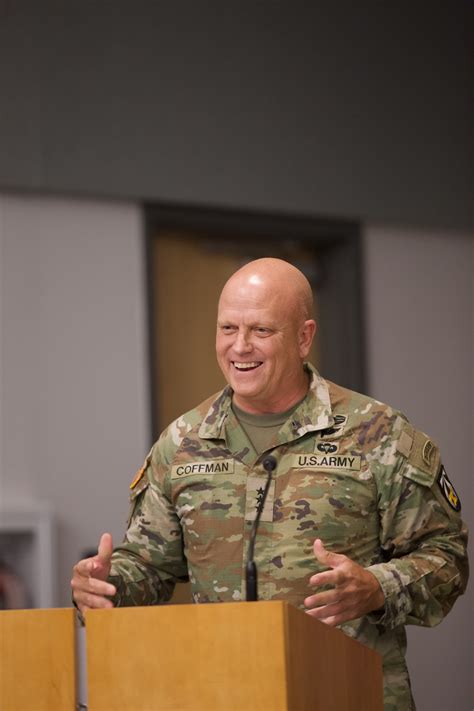 Dvids Images Usamrdc Welcomes New Commanding General Command