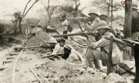 Soldados Federales En Una Trinchera 1914 Tampico Tamaulipas