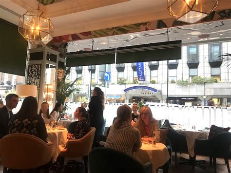 Does Dublins Hottest Ticket Live Up To The Hype The Ivy Dublin Review