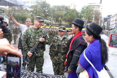 Mujermilitar Ejército Nacional De Colombia