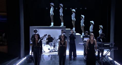 Solange Performs Astonishing Medley On The Tonight Show Starring Jimmy