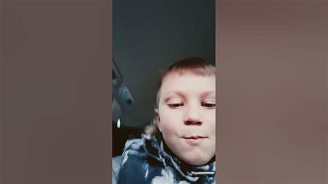 парень в машине Youtube