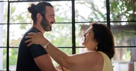 Opgebiecht Mijn Moeder Versierde Mijn Eigen Vriend Flair