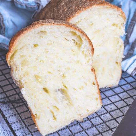 Easy No Knead Sourdough Sandwich Bread Stretch And Folds