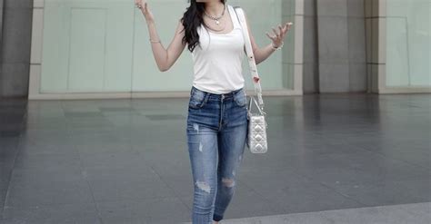 รวมรูปภาพของ ส่องความน่ารัก แน๊ตตี้ นาตาชา จุลานนท์ สาวน้อยมากความ