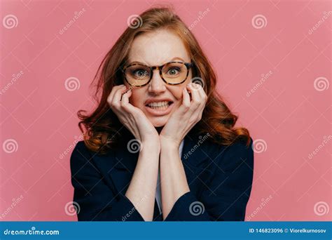 Concetto Negativo Di Sensibilit La Donna Di Affari Prosperosa