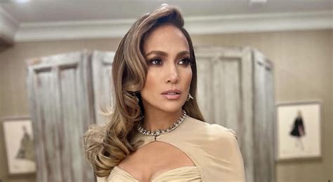 Jennifer Lopez Files For Divorce From Ben Affleck