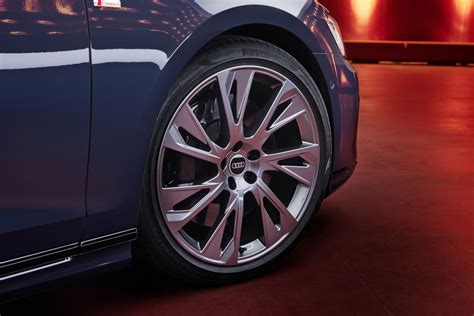 Audi A8 Có Thêm Bản Siêu Sang Cạnh Tranh Với Mercedes Maybach S Class