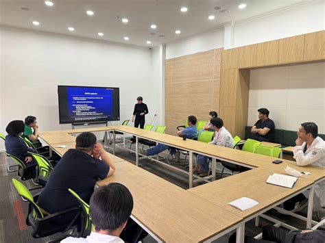 УГТЭ Эмч нар Люксембургийн зочин профессорын багтай хамтарч зүрх судасны нарийн мэс заслуудыг