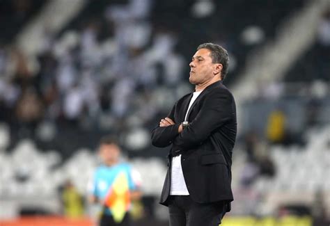 aproveitamento de 13 3 Luxemburgo tem pior início do Corinthians
