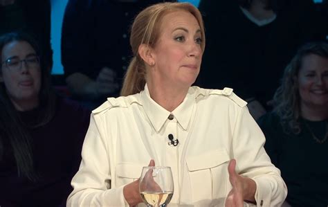 Froissée Mélanie Maynard Na Pas Parlé à Anne Marie Withenshaw Pendant