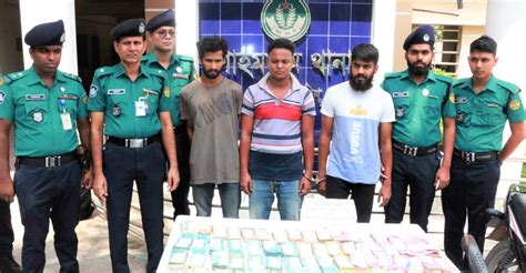 অ্যাম্বুলেন্স নিয়ে ডাকাতি গ্রেপ্তার আরও ৩ উদ্ধার ২১ লাখ টাকা
