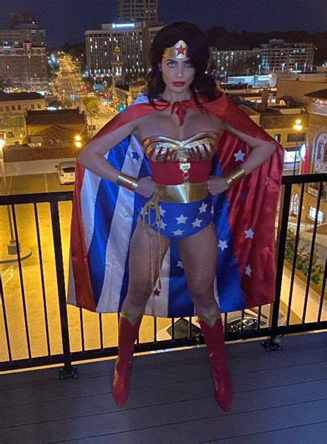 Original Wonder Woman Costume Comic