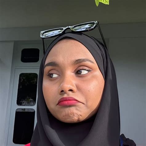 ‎މާޔާ‎ Maayumatheen • Threads Say More