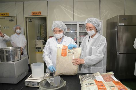 포토 식약처 학교급식 수산물 안전관리 현장 점검