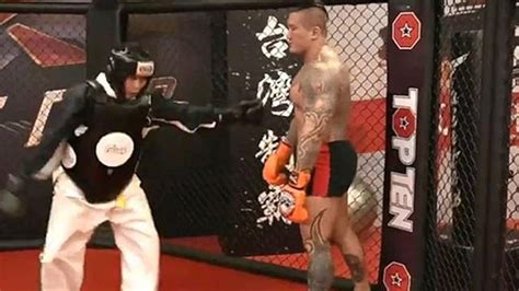 吃屎哥林口約戰館長！1分鐘被秒殺：再也不敢了 Peekme