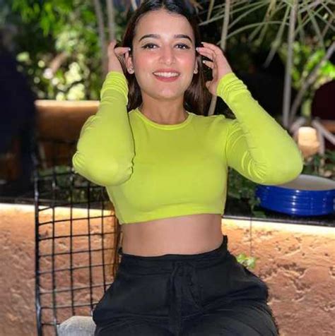 Divyanshi Mishra Journalist Biography Age Voice Artist