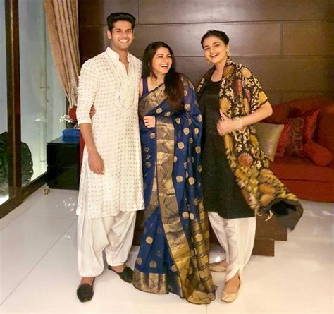Meet Bhagyashrees Daughter Avantika Dassani Movies