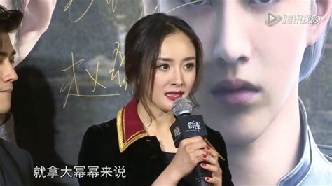 自从参加《真男》 这节目居然把杨幂的驼背治好了？ Youtube