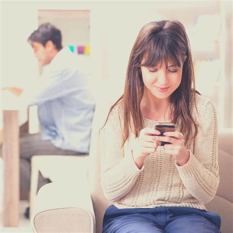 11 Signs She Doesnt Want A Relationship With You Anymore