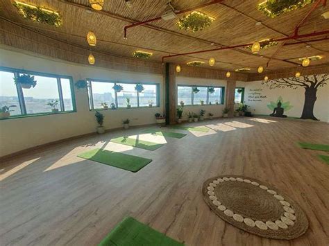 Metta yoga centre infuses life into yoga sessions - Dubai Horizons ...