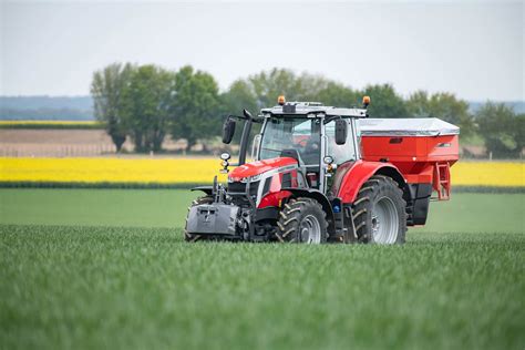 Massey Ferguson Stellt Neue 6s Und 7s Traktoren Vor Landwirt