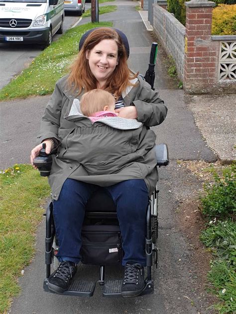 Breastfeeding In Public The Breastfeeding Network