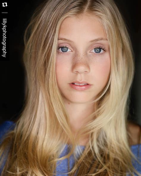 Chloe Ewing Starsessions