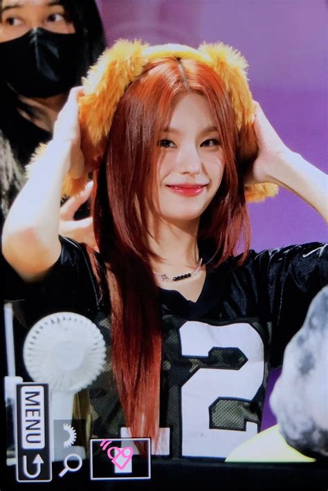 Pin De 𝐫𝐮𝐛𝐲 En ɪᴛᴢʏ