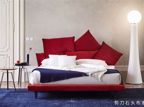 意大利进口床怎么选？这两款意式轻奢床，超舒适 剪刀石头布家居 站酷zcool
