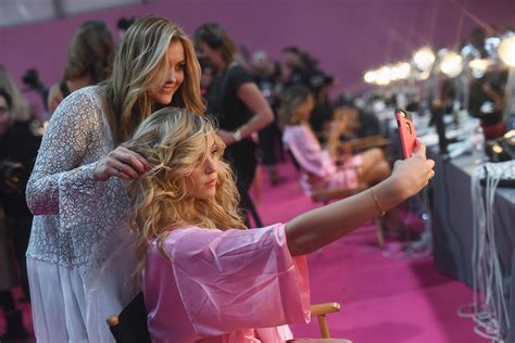 Paris Backstage Photos Of Victorias Secret Models In Underwear