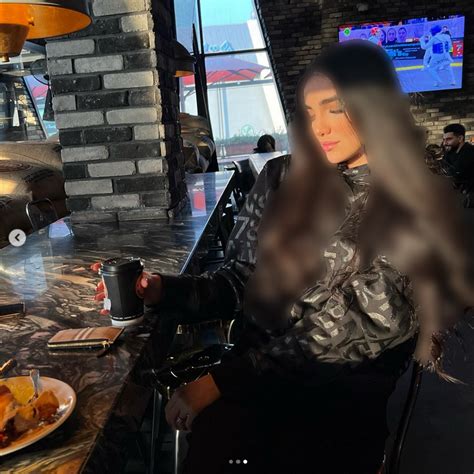 زن فرشاد احمدزاده هم به ابتذال کشیده شد عکس های خصوصی کیانا که نباید