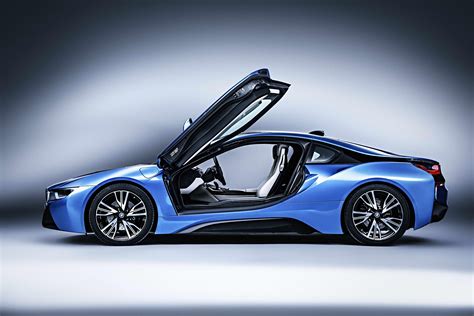 Official 2016 BMW I8 Protonic Red Edition GTspirit