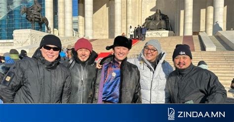 Жүжигчин О Тэмүүжин Алтангадас одонгоор энгэрээ мялаалгалаа