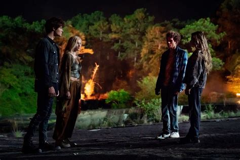 Wolf Pack Series Episode 1 Cast Plot Photos And Air Date