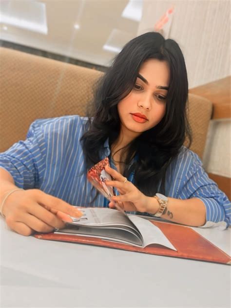 Shruthi Gowda Shruthigowdacoorg • Instagram Photos And Videos