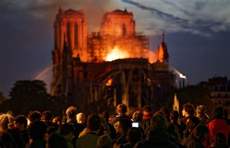 10 Photos époustouflantes De Lincendie De Notre Dame De Paris Avenuesca