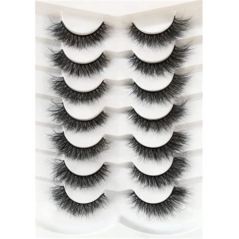 The Best Lashes For Hooded Eyes For A Dramatic Look