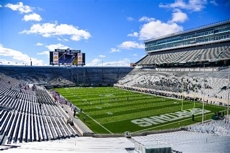 Msu Football Seven Spartans Named To Preseason All Big Ten Teams By
