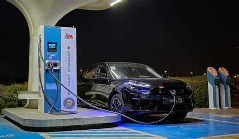 کی ام سی Ej7 ویدیو معرفی، مشخصات فنی، عکس و قیمت