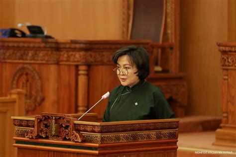 Хууль тогтоолын төслүүдийг эцэслэн батлахаар боллоо