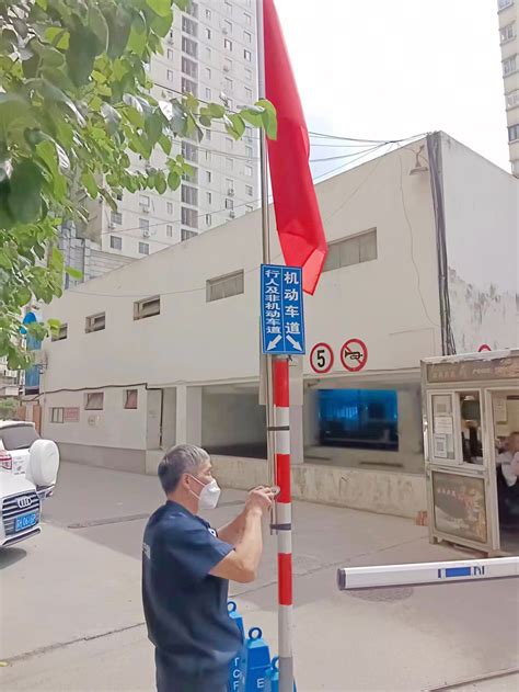 张灯结彩迎国庆 物业服务不停歇 上海诚信中宁保安服务有限公司