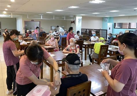新竹榮家幫長輩及員工打流感疫苗 提升防護力