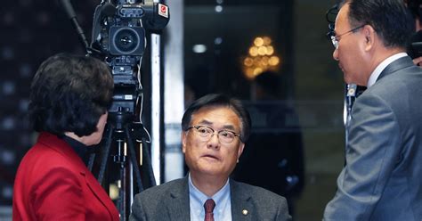 친윤 맏형 정진석 尹 대통령은 지금 상처 투성이