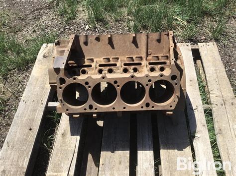 Mopar 440 Big Block V 8 Gas Engine Bigiron Auctions