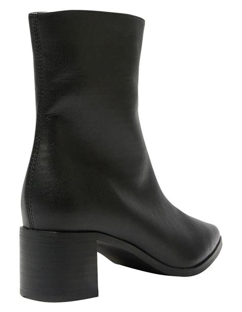 Ravella Eagle Boots In Black Myer